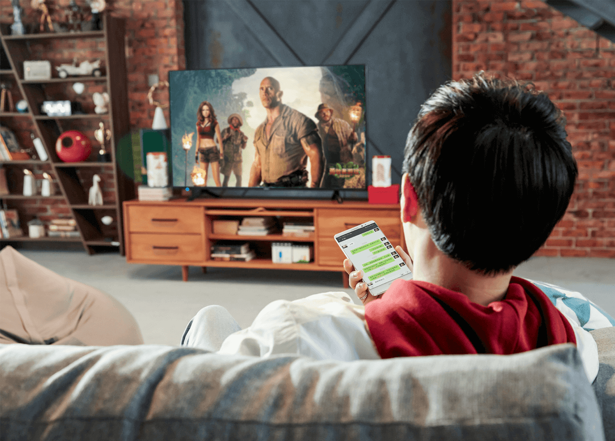 Phone Screen Mirroring: Displaying Small-Screen Content on a Large ...